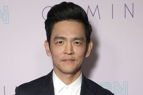 Nama, Foto, dan Fakta Pemain Film Searching (2018) – Sosmedmu